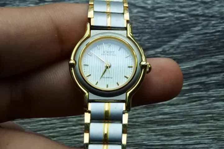 นาฬิกา Vintage มือสองญี่ปุ่น J-AXIS SCRIPT ระบบ Quartz ผู้หญิง ทรงกลม กรอบทอง หน้าขาว หน้าปัด ...