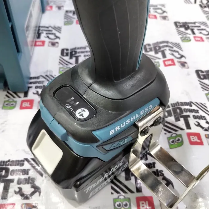 Mesin Impact Wrench Baterai Cordless 18V Makita DTW1001 DTW 1001 ...