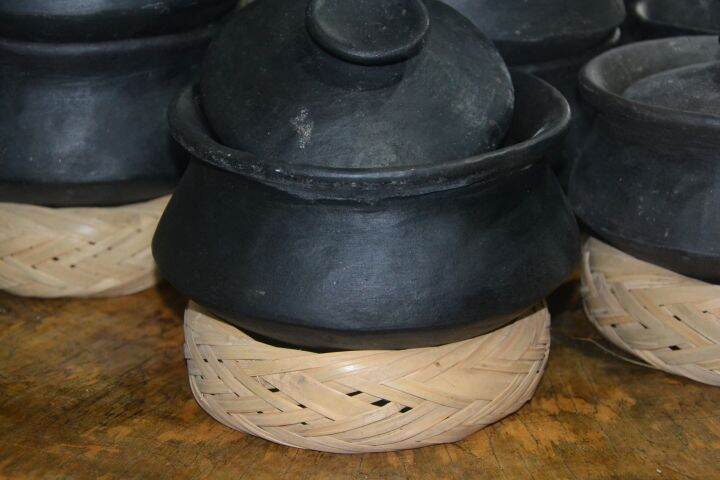 Palayok Medium / Traditional Filipino clay pot | Lazada PH