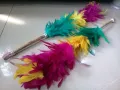 Kemoceng Bulu Ayam Pelangi Gagang Rotan | Lazada Indonesia