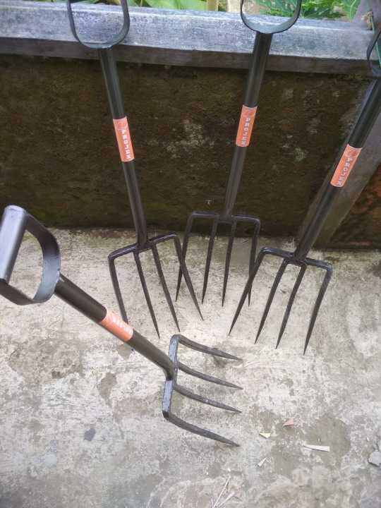 GARPU TANAH INJAK MATA 4 (ALAT BAJAK TANAH) | Lazada Indonesia