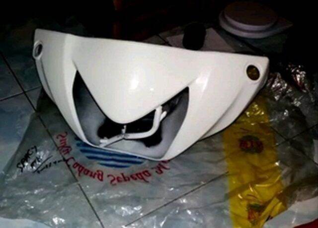 COVER BATOK LAMPU DEPAN KEPALA DEPAN HONDA SPACY PUTIH BERKWALITAS NO ...