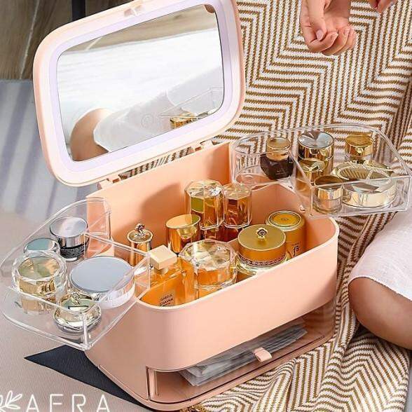 Tempat Kosmetik atau Kotak Make Up Dengan Cermin Led dan Non LED ...