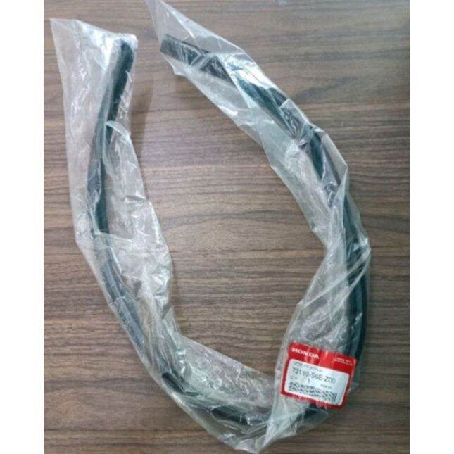 HONDA CRV S9A 2002 FRONT WINDSCREEN RUBBER MOULDING | Lazada
