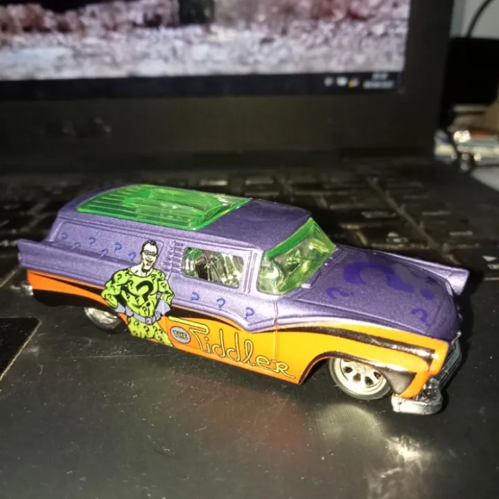 Riddler 8 Crate Van Wagon Classic Car Premium Hw Hot Wheels Hotwheels ...