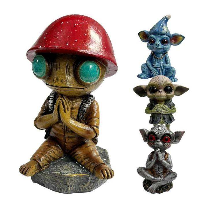 Alien Garden Statues Resin Alien Sculpture Decor for Outdoor Portable ...