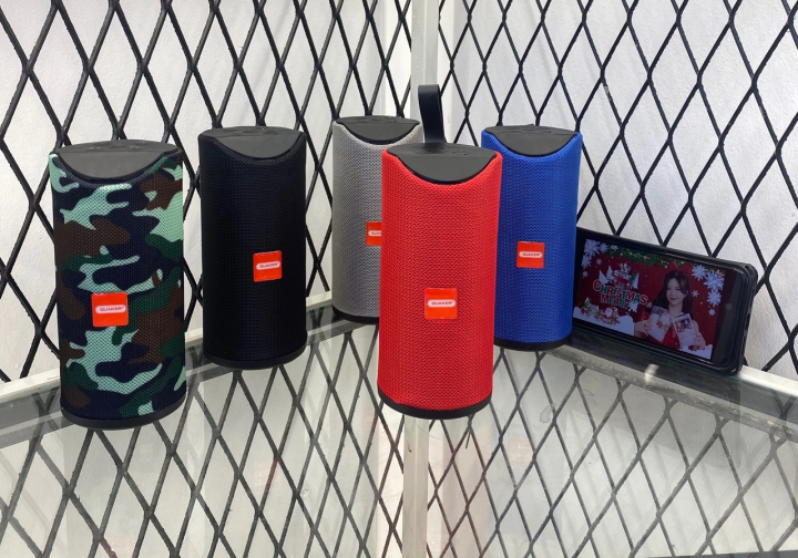 Loa Bluetooth Quaker QL3 trang bị bộ khếch đại âm thanh hiệu xuất cao, âm bass cực kỳ sâu cho ...