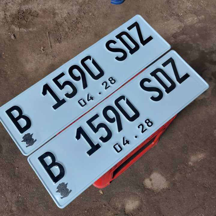 PLAT NOMOR MOBIL UKURAN STANDAR PUTIH HITAM FONT BARU DAN LAMA | Lazada ...