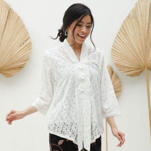 Kebaya Putih Modern
