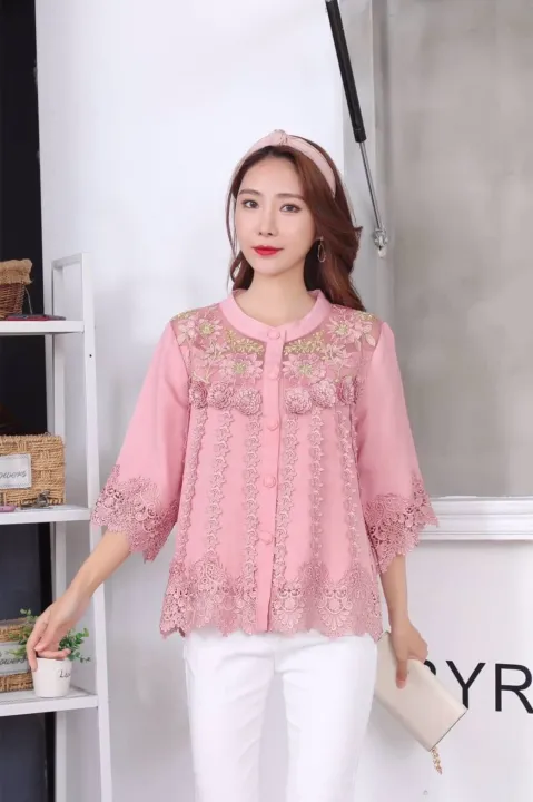 FON เสื้อลูกไม้กระดุมหน้าผ้าลินิน ตรงอกแตงเป็นดอกลอย มีไซร้อก38นิ้ว-46นิ้ว#35-W006 | Lazada.co.th