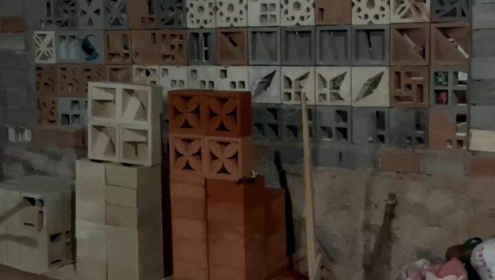 roster beton tempel hiasan dinding modern varian motif dan warna anti ...