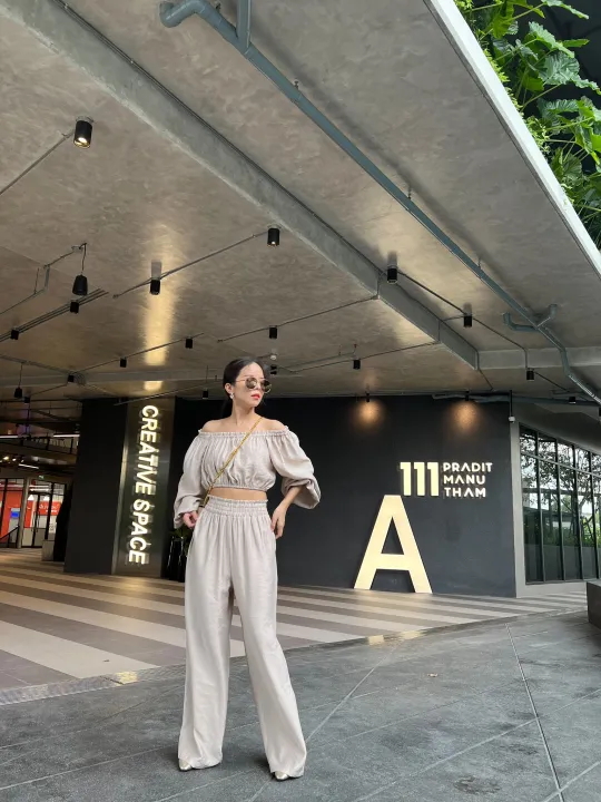 Y146 : เซ็ทเสื้อ+กางเกงขายาว ตัวเสื้อทำสม็อคเล็กที่ขอบอกและเอว | Lazada ...