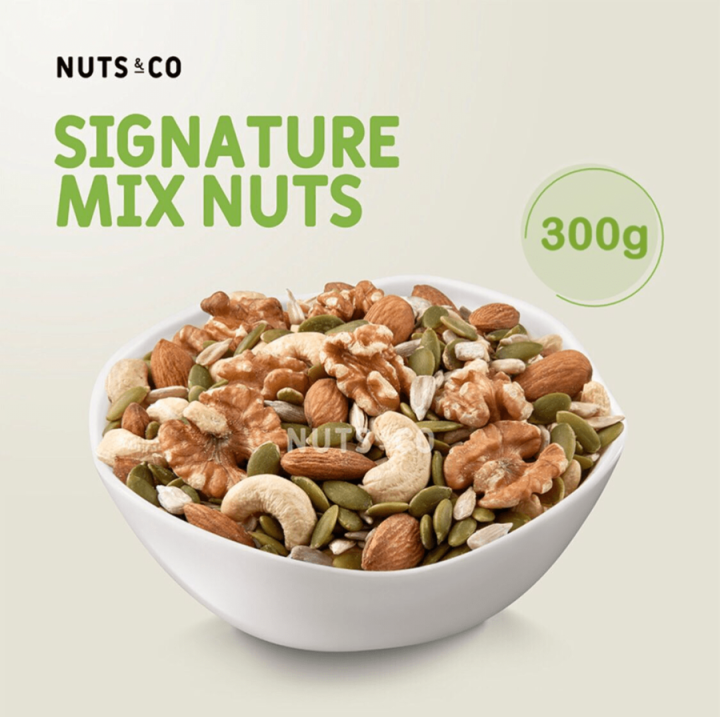 Nuts & Co Signature Mix Raw Nuts (Freshly Mix in Malaysia) Kacang ...