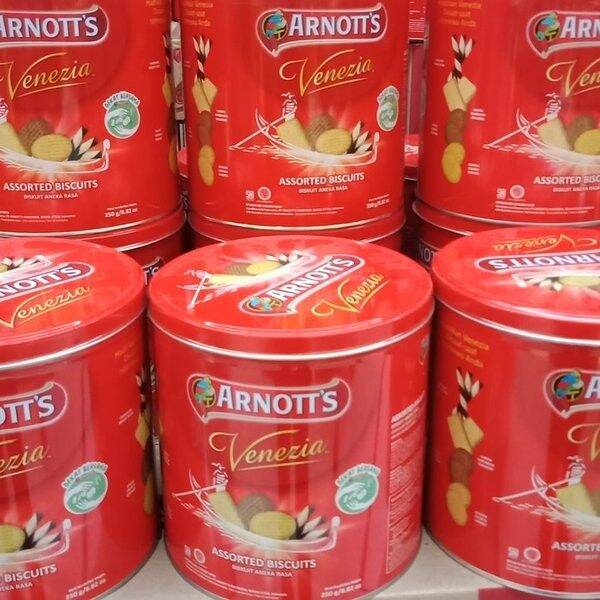 Venezia Assorted Biscuits Wafer Roll by Arnotts 250 g | Lazada Indonesia