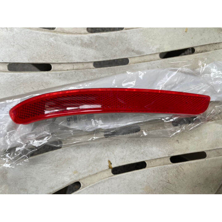Toyota Innova 2016-2021 Rear Bumper Reflector | Lazada PH