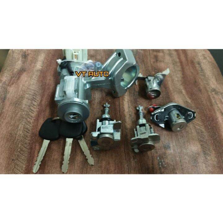 TOYOTA HIACE KDH200 STARTER KEY LOCK WITH DOOR KEY LOCK FULL SET | Lazada
