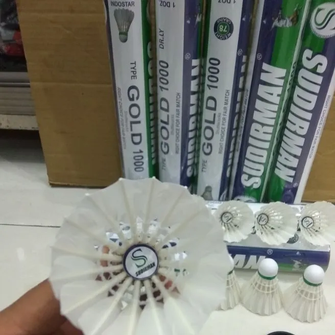 shuttlecock merk sudirman type gold 1000 | Lazada Indonesia