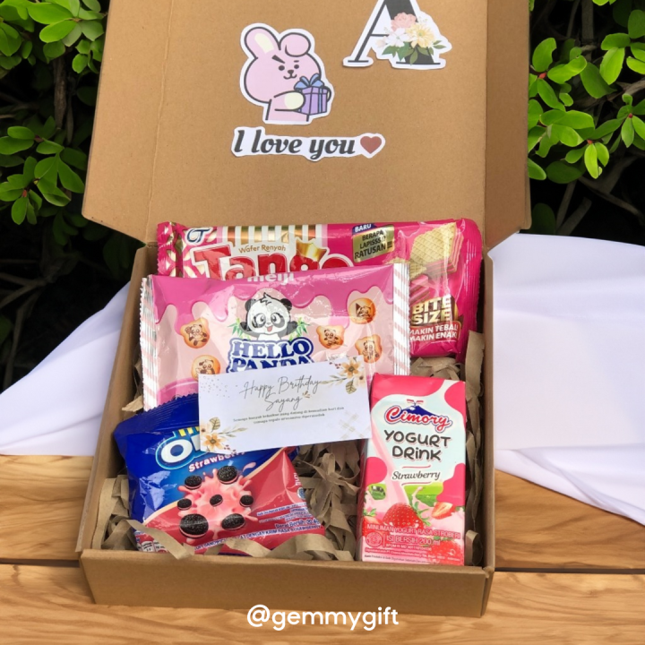 SNACK BOX KADO ULANG TAHUN CEWEK HAMPERS SNACK BOX JAJANAN WARNA PINK ...