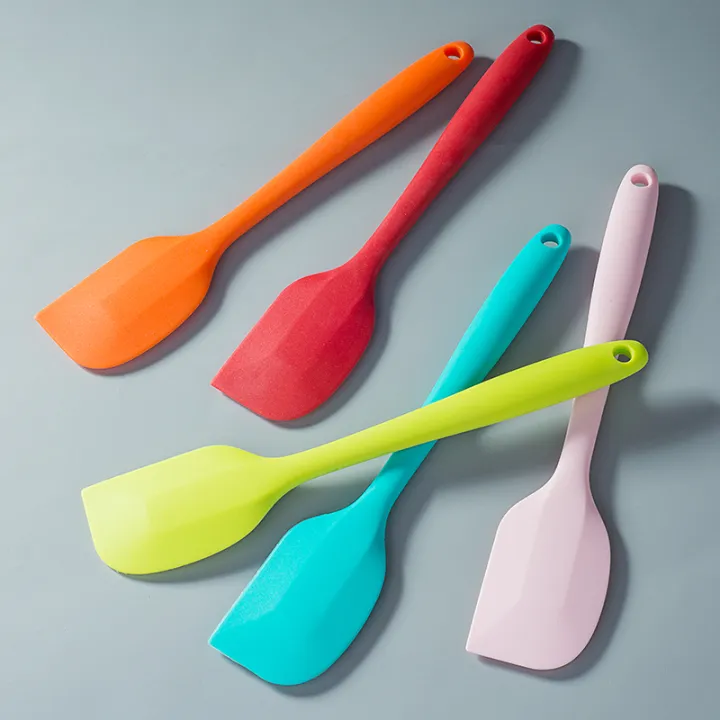 Silicone scraper high-temperature integrated food-grade baking shovel ...