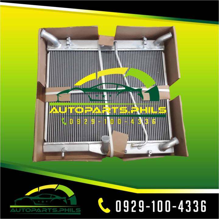 Toyota Hi-Ace D4D Super Grandia Four Holes Manual Transmission 3 Rows ...