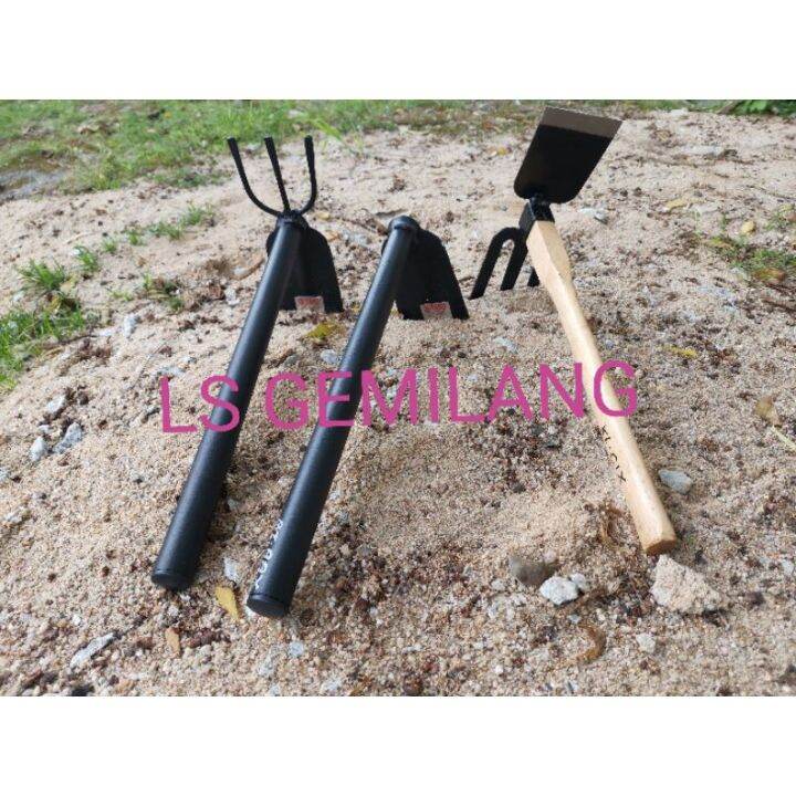 B-TANI BUATAN MALAYSIA Mini hoe Cangkul with Handle Iron Metal Hoe ...