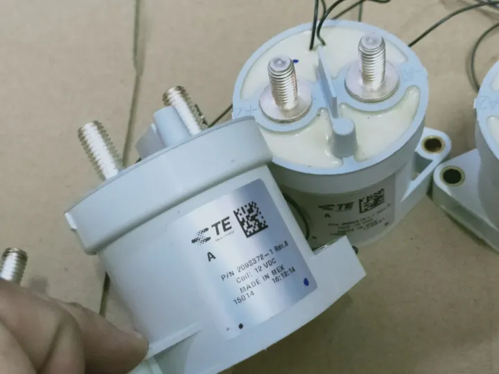 Tyco EV200AAANA High Voltage Contactor Automotive Relay 200A 12V- 24V ...