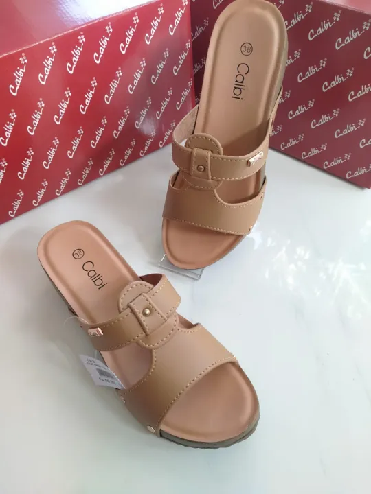 Sandal Wedges Merk Calbi Code DJ 01 Krem Tua | Lazada Indonesia