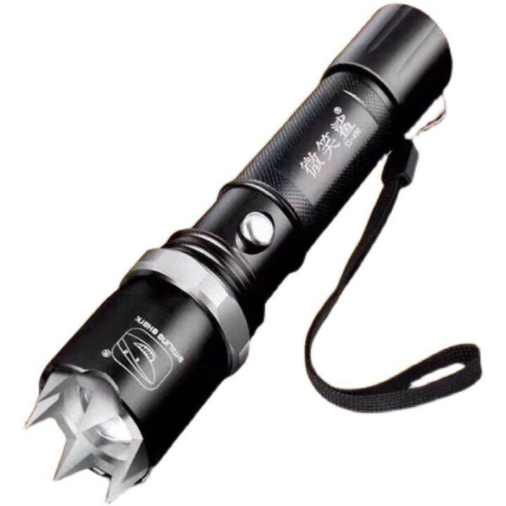 Women's self-defense can stretch and shorten the stick. Vehicle-mounted ...