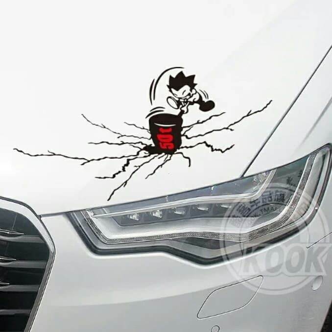 Stiker Lucu Anak Kecil Pukul Mobil sampai Retak Cutting Sticker Mobil ...
