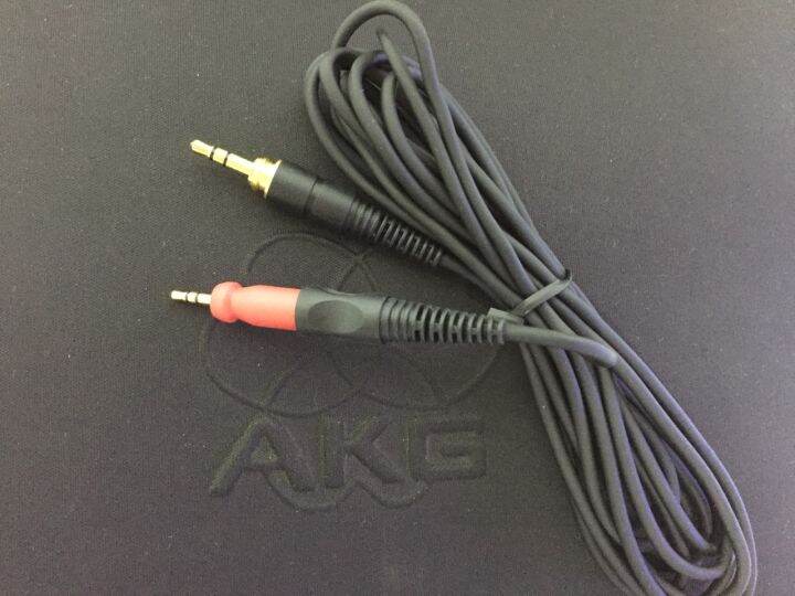 2.5M Lockable 3.5mm mini jack (1/8") to 3.5mm mini jack (1/8") FOC 1pc ...