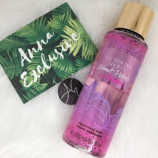 🇺🇸Victoria's Secret VELVET PETALS IN BLOOM Fragrance Mist | Lazada PH