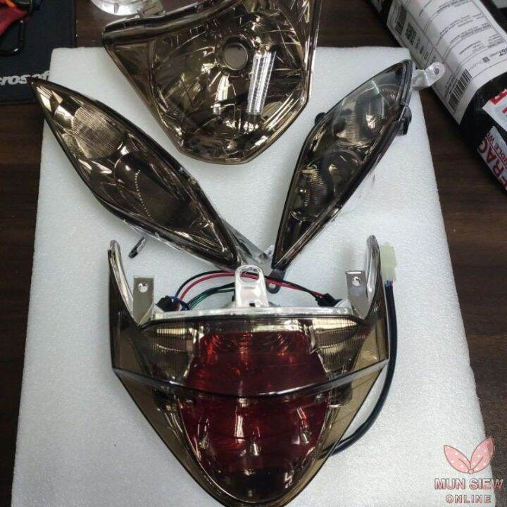 YAMAHA LC135 V1 (SMOKE) LAMPU DEPAN LAMPU BELAKANG SIGNAL TINTED HEADLAMP TAIL LAMP SIGNAL ASSY ...