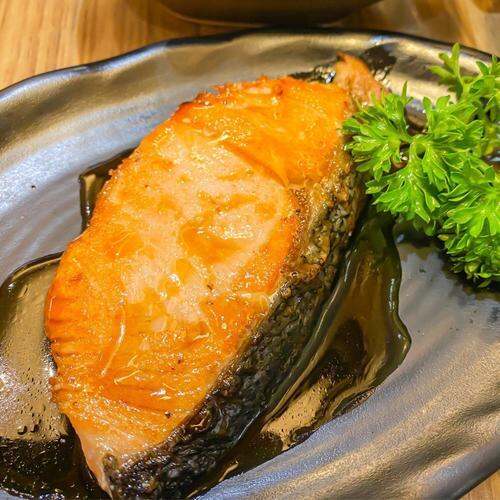 Atlantic Salmon Kirimi Cut (Japanese Cut) 600 grams | Lazada PH