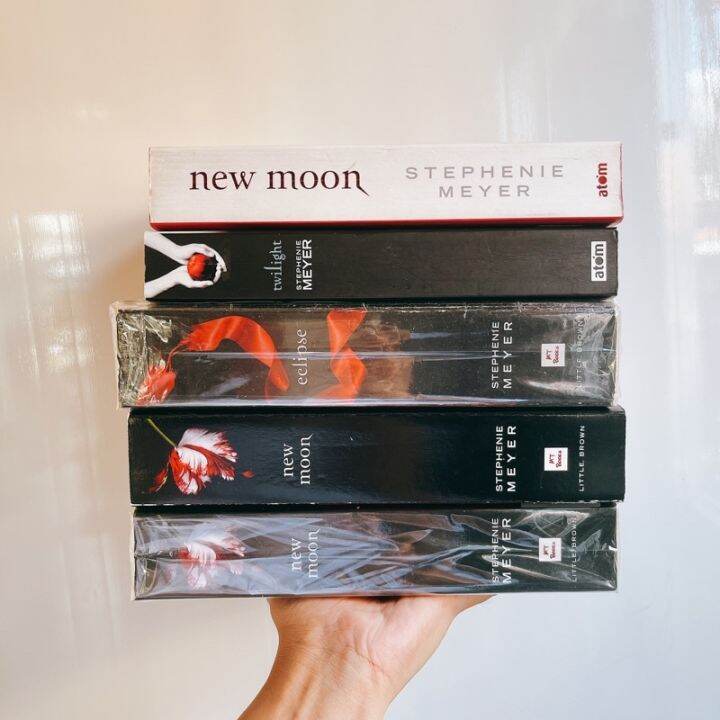 Twilight Series (Twilight, Eclipse, New Moon) by Stephenie Meyer ...