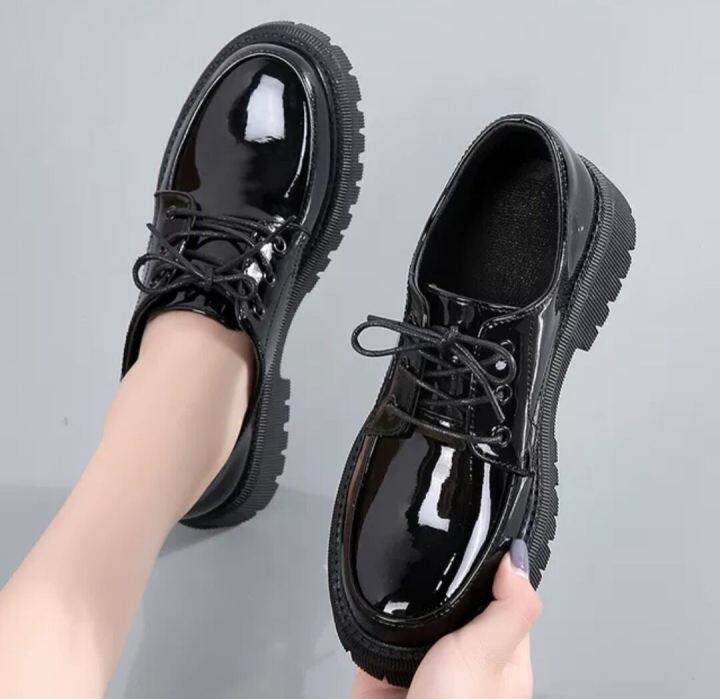 Sepatu Docmart Wanita Korea Kulit Hitam terbaru Fashion Korea Sepatu ...
