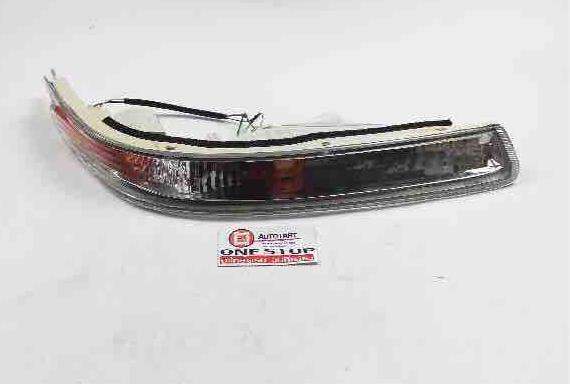 Toyota ไฟเลี้ยวโค้ง รถตู้ไฮเอจ LH116 ,YH130ข้างซ้าย | Lazada.co.th