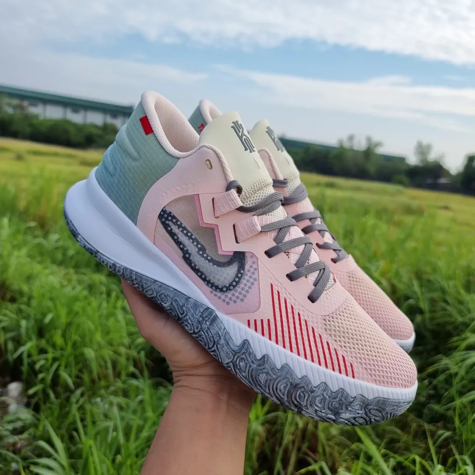 Kyrie 1 Flytrap Socks