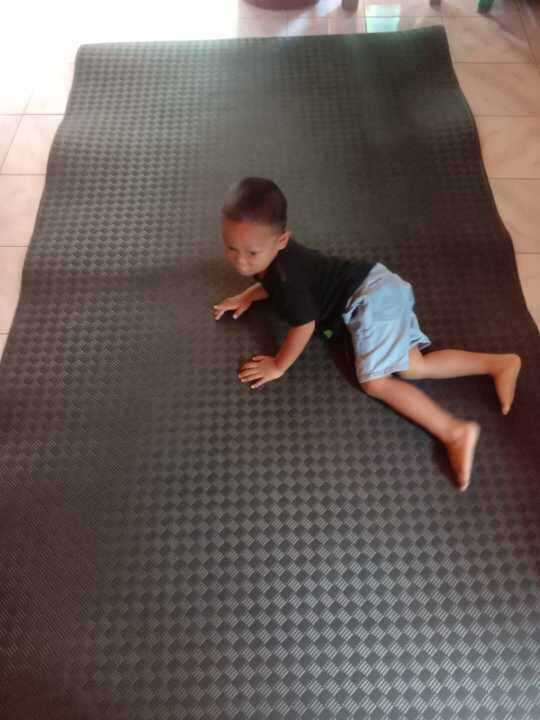 Tiker Tebal Jumbo 135 x 240 cm Karpet Mobil Hitam Jumbo 135 x 240 cm ...