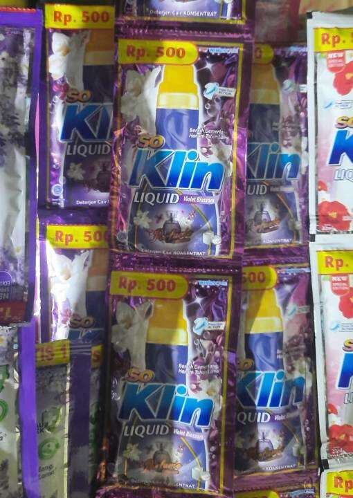SOKLIN LIQUID SOFTERGENT DETERGEN CAIR 22 mL SO KLIN ISI 12 SACHET / 1 ...