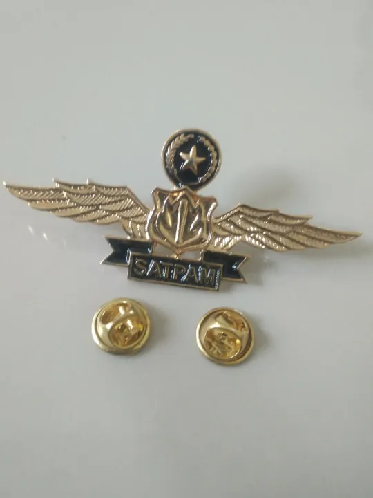 pin satpam/wing sayap cor satpam/pin satpam | Lazada Indonesia