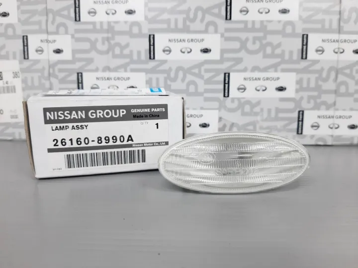 ไฟเลี้ยวข้างบังโคลนหน้า Nissan March , Almera , Tida , Navara , Sylphy ...