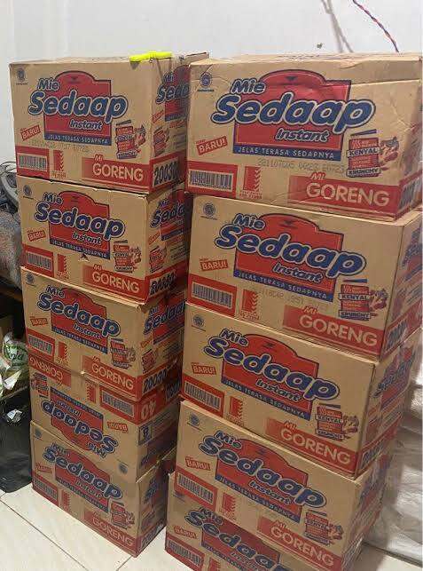 mie sedap goreng!!mie instan sedap goreng 1 dus isi 40 bungkus!!mie ...