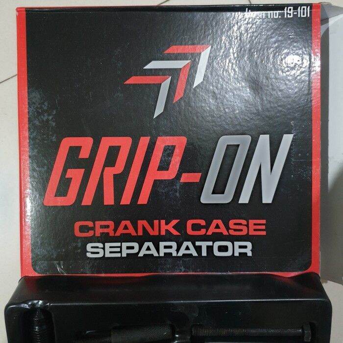 GRIP ON CRANKCASE SEPARATOR TREKER BUKA PEMBUKA KRUK AS MOTOR LEPAS ...