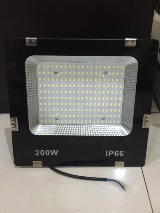 Lampu Sorot Led 200 watt - Lampu Tembak - Flood Light 200 Watt Putih ...