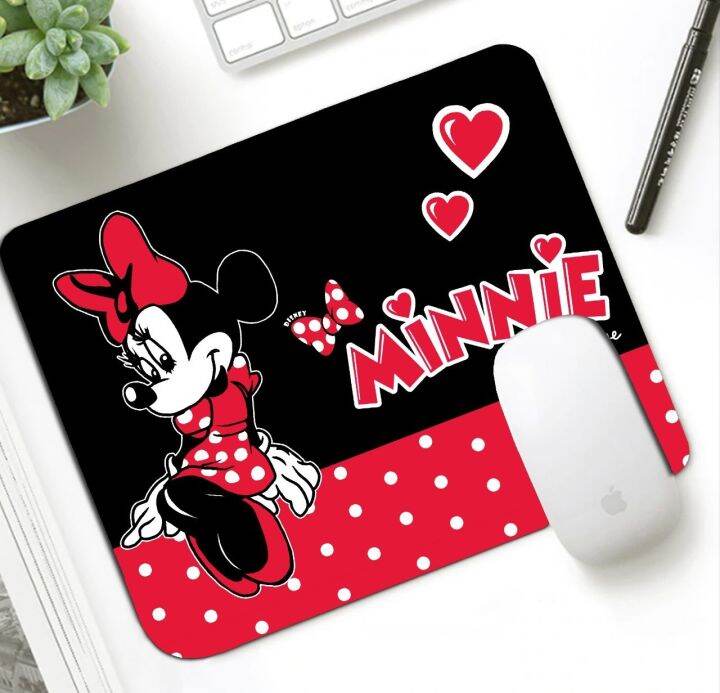 MINNIE B แผ่นรองเม้าส์ แผ่นรองเมาส์ เมาส์ สี่เหลี่ยม ลาย MINNIE MOUSE B ...
