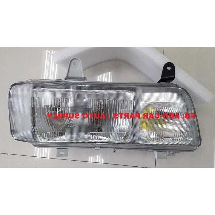 Passenger side Headlight Headlamp Head light Head lamp Isuzu Forward ...