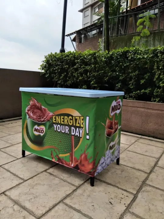 Meja Jamuan plastik + Banner Milo | Lazada