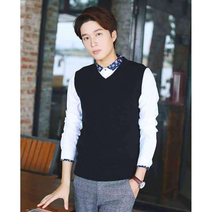 Rompi Rajut Pria Dewasa Vest Unisex Polos Vest Sweater Rajut Terbaru ...