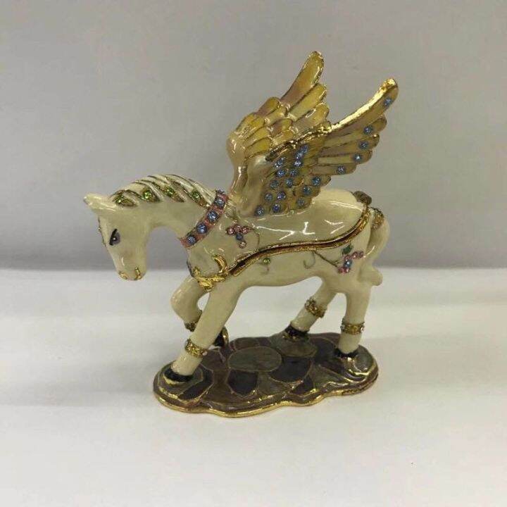 Fengshui WHITE VICTORY WINGED HORSE FOR ACCELERATED SUCCESS | Lazada PH