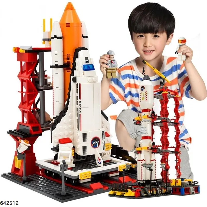 {cod}679 Pieces of Educational Toy Rocket Launch Center Model Building ...